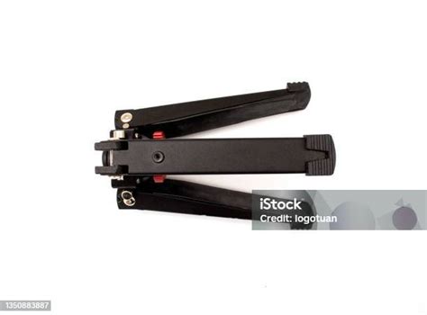 흰색 배경에 삼각대 다리 삼각대에 대한 스톡 사진 및 기타 이미지 삼각대 컷아웃 0명 Istock