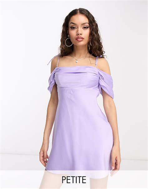Forever New Petite Schulterfreies Minikleid Aus Satin In Flieder Asos