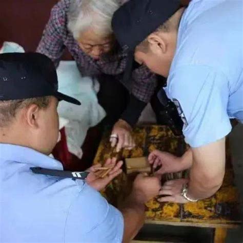 长治潞东公安分局收到群众主动上交火雷管22枚石某某治安整治
