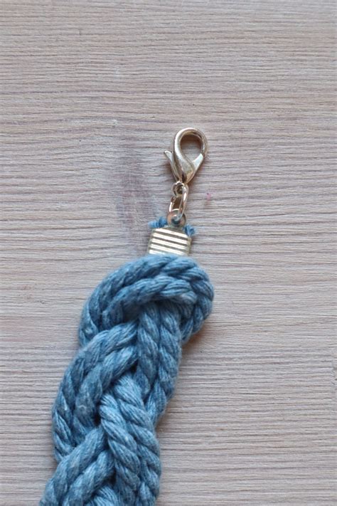 How To Make A Macrame Braid Necklace