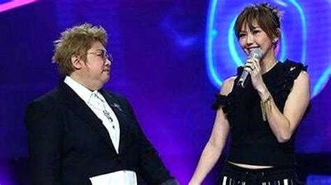 孙燕姿迎41岁生日 韩红凌晨掐点为其庆生娱乐明星娱乐好看视频