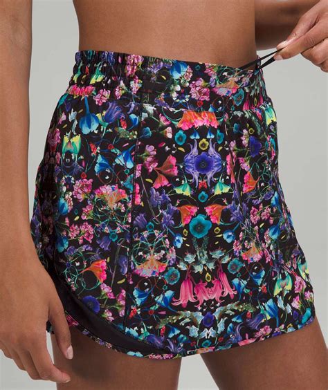 Lululemon Hotty Hot High Rise Skirt Flowerscope Black Multi Black
