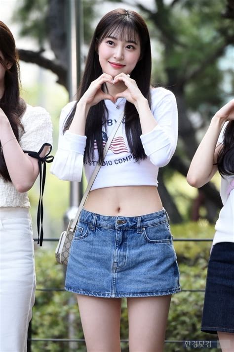 위클리 조아 잘록한 개미허리 뽐내며~ 한국경제