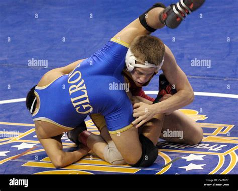 Libertys David Klingsheim Right Battles Gilroys Jesse Delgado During Their 112 Lbs Semi
