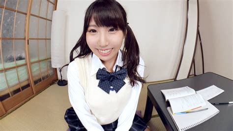📸 画像：日向葵衣、fカップ制服jkがいきなり大胆露出！ Vr作品をpicmo Vrで見放題配信中【場面写真あり】｜日向葵衣、fカップ制服jk