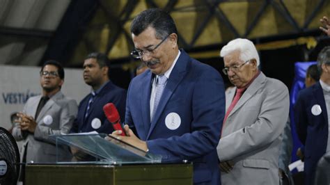 Chamado à igreja para se separar ao Senhor marca terceiro dia do Aviva AD Chã do Pilar
