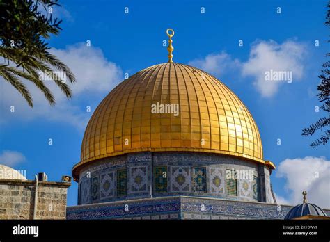 The Dome Of The Rock And Al Aqṣā Mosque Temple Mountain Jerusalem