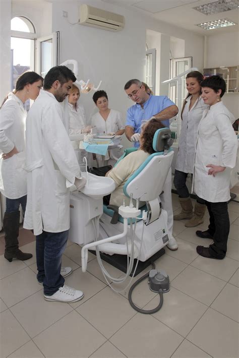 Stomatološki Fakultet Univerzitet U Beogradu Univerzitet U Beogradu