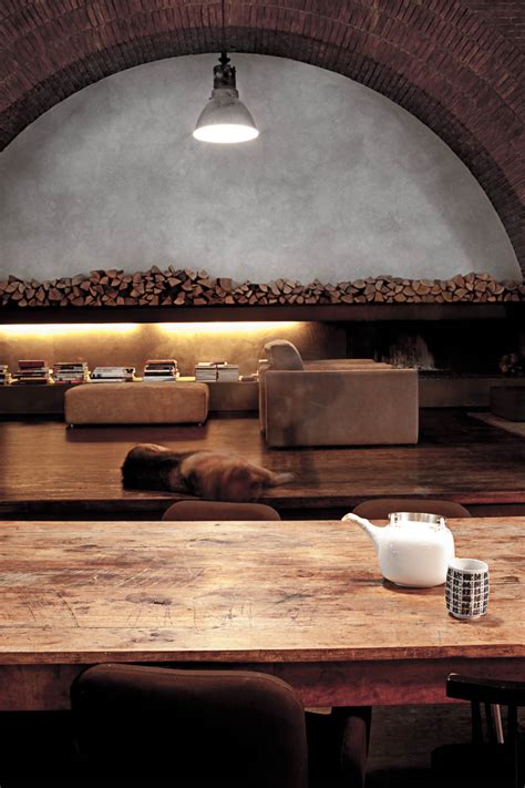 我們看到了。我們是生活 家。 荷蘭fons Cohen與妻子和三個女兒，住在這間amsterdam南部，原本是教堂改建的家！