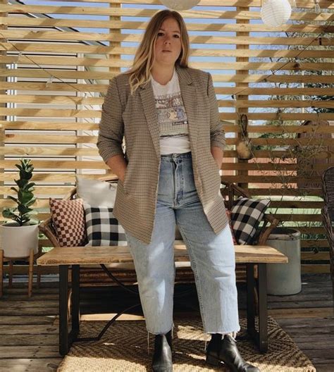 Как носить джинсы женщинам с полной фигурой 4 удачных примера и один главный совет