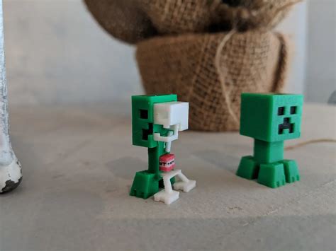 Minecraft Creeper Anatomy Toy