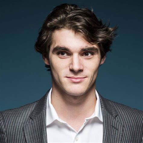 Rj Mitte Biography Net Worth Instagram Celebrity Sphere