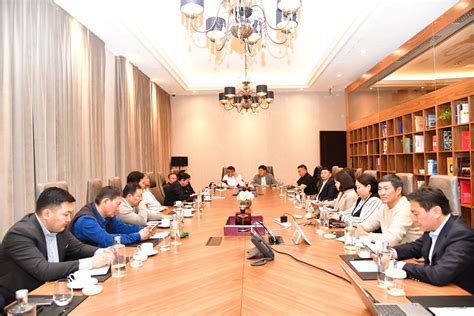 Дундговь Аймгийн Нутгийн Дундговь Аймгийн Нутгийн Зөвлөл