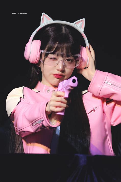 이게 게임캐릭터가 아니네 치지직 에펨코리아