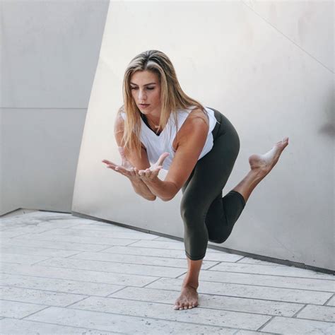 Nicole Sciaccas Feet