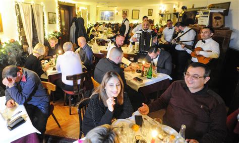 Kafane U Srbiji Poskupele 165 Pprocenata