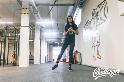 Упражнения для ягодиц в домашних условиях видео