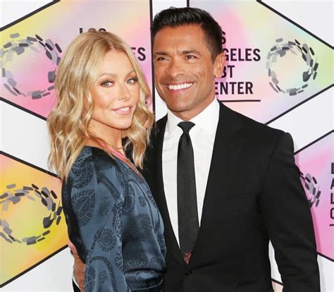 Endnotes That Time Kelly Ripa And Mark Consuelos Daughter Lola Walked