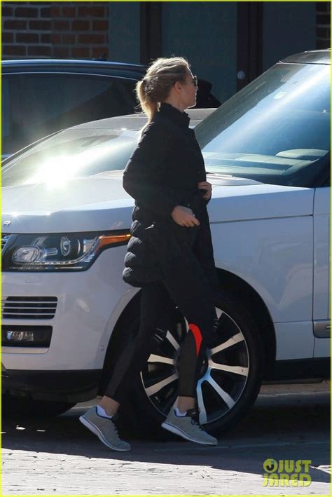 캘리포니아에서 포착된 기네스 팰트로 해외 연예가 소식 네모판