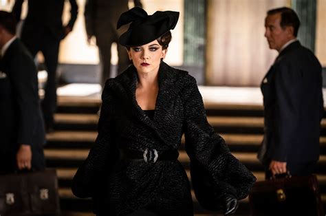 Natalie Dormer Plays Four Roles In Penny Dreadful City Of Angels
