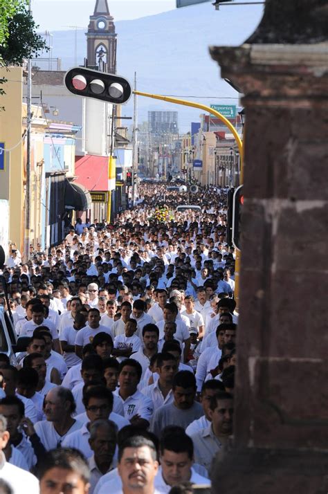 Jaime Ramos Méndez Procesión Del Silencio En Zamora Esmichoacán