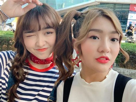 ขากลับเมื่อกี๊มีคนเป็นบ้าบนรถตู้ 🍃jennis🌸bnk48👑 Jennisbnk48 Bnk48