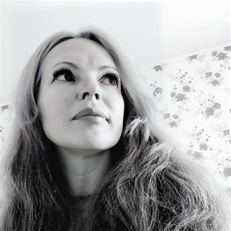 Britja Lila Youtube