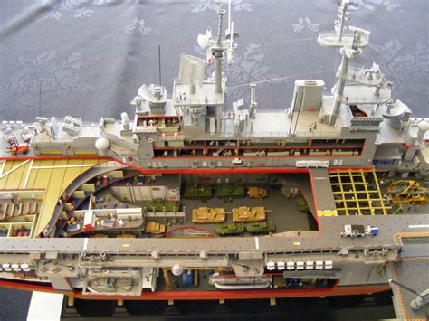 File Uss Wasp Lhd 1 1 350 Cutaway Plastic Wikimedia 58 Off