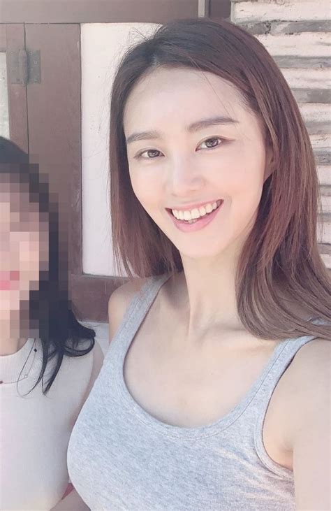 송재희 아내 지소연 대학생의 일상 공유글래머 몸매 과시 헤럴드 Pop