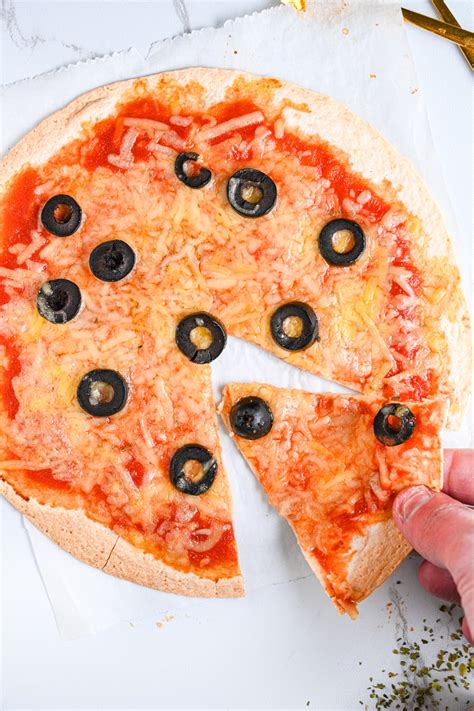 Crispy Tortilla Pizza 15 Minute Easy Recipe