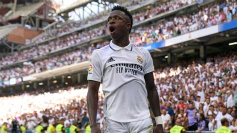 Racismo Fútbol Español Laliga Denuncia Insultos A Vinicius Jr El