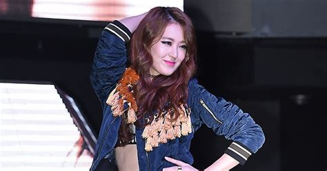 포토 라니아 시아 탄탄한 각선미 뽐내며~