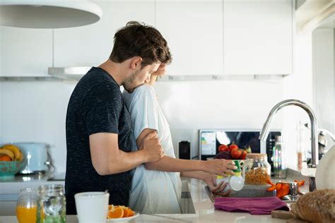 The First Trimester Of Pregnancy For Dads My Expert Midwife