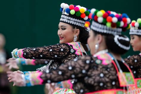 Hmong New Year Dance