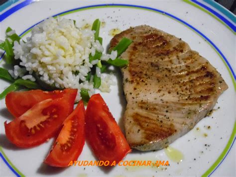 Ayudando a Cocinar Atún a la Plancha