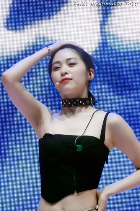 230520 Itzy Ryujin Head In The Clouds Festival Kpopping