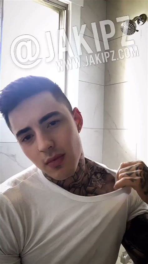 Jakipz™ On Twitter Who Wants To Join Me Like And Retweet For A Suprise T In Your Dms 😉👅