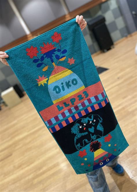 Aiko Official🥔 On Twitter 「半袖長袖迷う日にはサーマル」 「お花の命は永遠ジャガードタオル」 🔴🟣🟢🔵🟡🟠