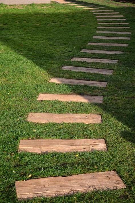 Caminos o senderos para construir en tu jardín Arkihome