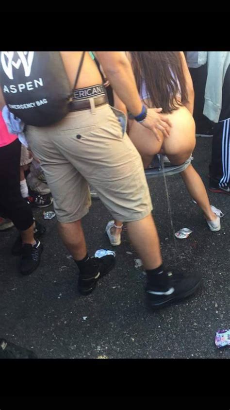 In Public Dupa866