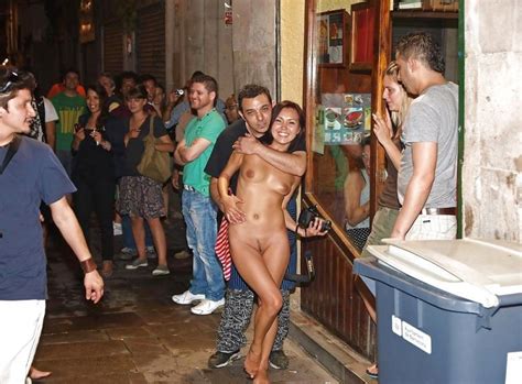 Only One Naked Woman Nude Sexdicted