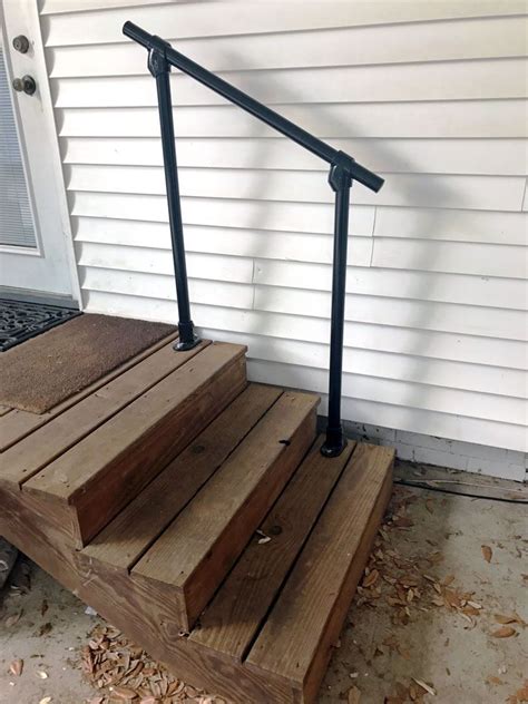 21 Deck Railing Ideas Examples For Your Home Step Railing Outdoor