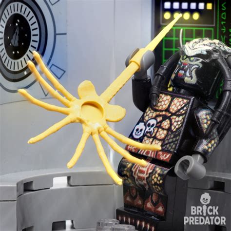Facehugger Minifigure Brick Predator