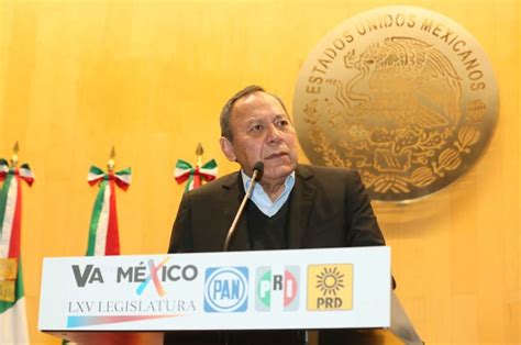 México Atraviesa Por Una Crisis En Materia De Salud Economía Y