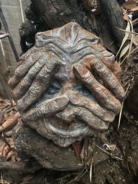 Concrete Tree Face Plaque For Your Garden Backyard Stone Art