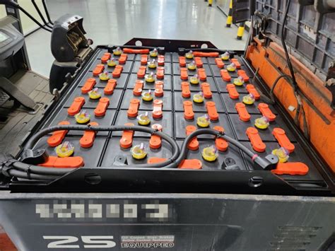 전국 교체설치 전동지게차 배터리도요다두산스미토모 밧데리 네이버 블로그