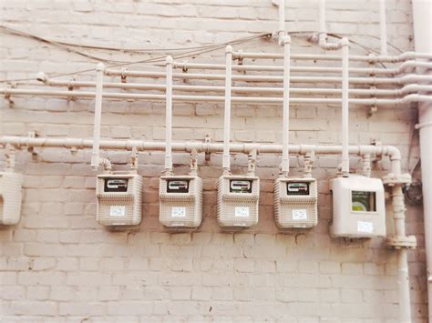 The Difference Between Regular Circuit Breakers And Smart Circuit