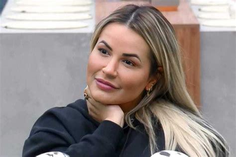 Deolane Bezerra Detona Xuxa Em Entrevista Vídeo Ofuxico