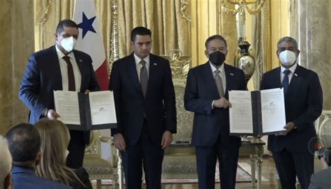 Cortizo Firma Reglamentación Para Uso Medicinal Del Cannabis