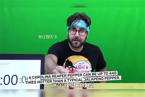在一分钟的时间内挑战吃掉最多数量的鸡块 挑战 数量 鸡块